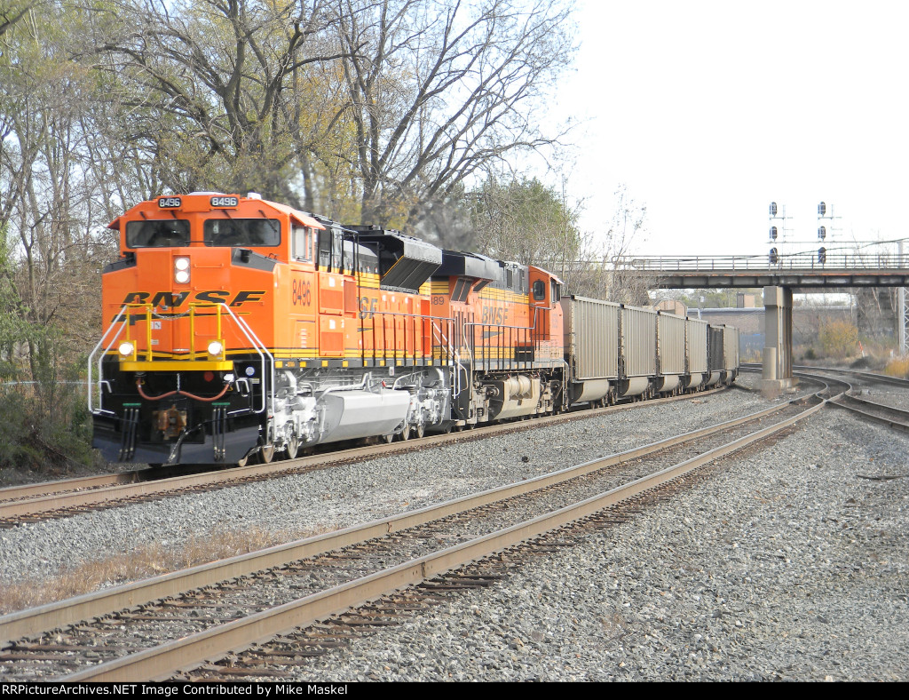 BNSF 8496